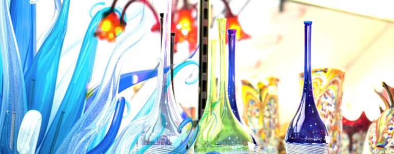 Fragile meraviglia: l'Incanto dell'Arte del Vetro - Needfile